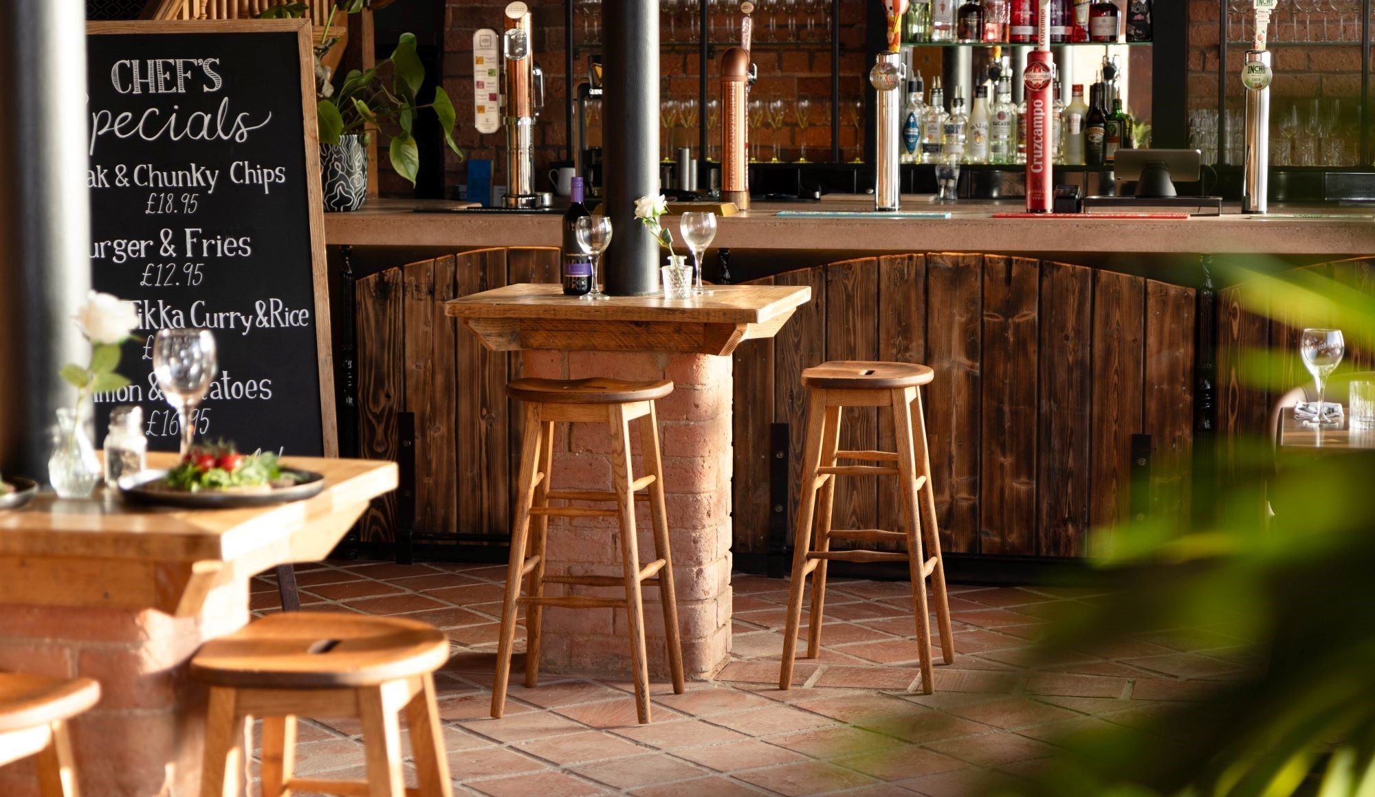 Bar & Restaurant – Peppermill Interiors