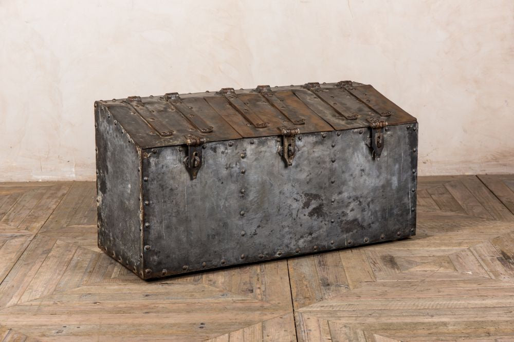 VINTAGE METAL TRUNK | Peppermill Interiors